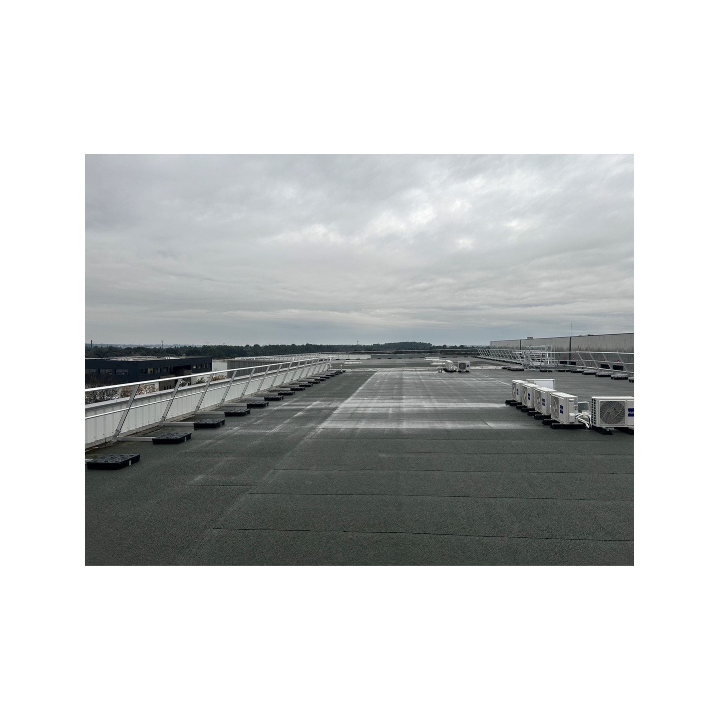 Garde-corps autoportant incliné FASTGUARD | L'Echelle Européenne